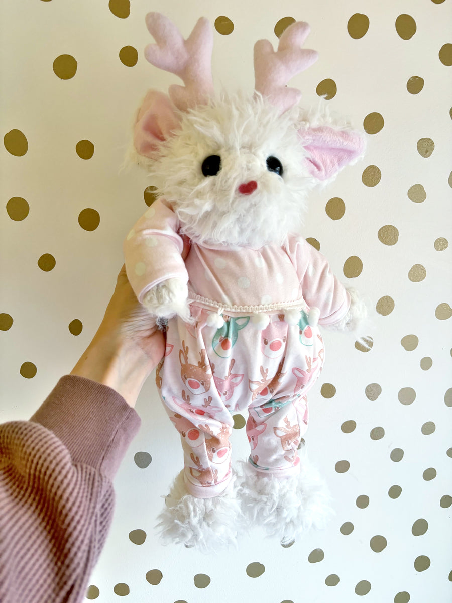 Cream cuddle large plush reindeer – Live Sweet Shop